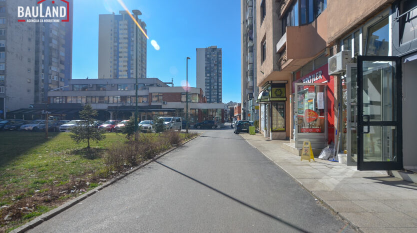 Poslovni prostor površine 14 m², u ulici Trg heroja, naselje Hrasno ...