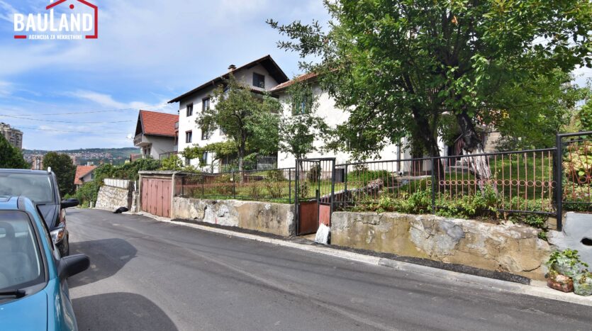 Kuća sa okućnicom i dvije garaže, 354m², Hrasno-Novo Sarajevo | BAULAND